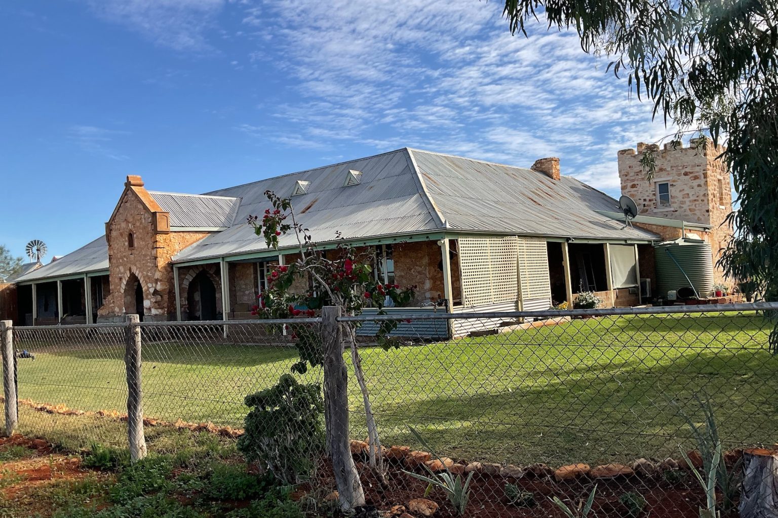 Home - Melangata Station